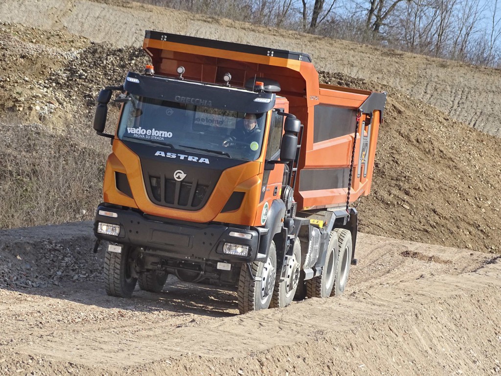 ASTRA HD 9 86.56, muscoli d'acciaio | Vado e Torno Web - News dell ...